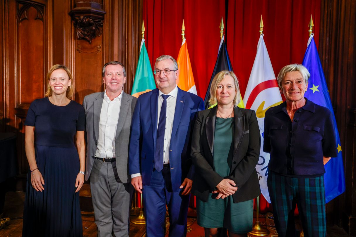 Le Gouvernement De La Fédération Wallonie Bruxelles Parlement De La
